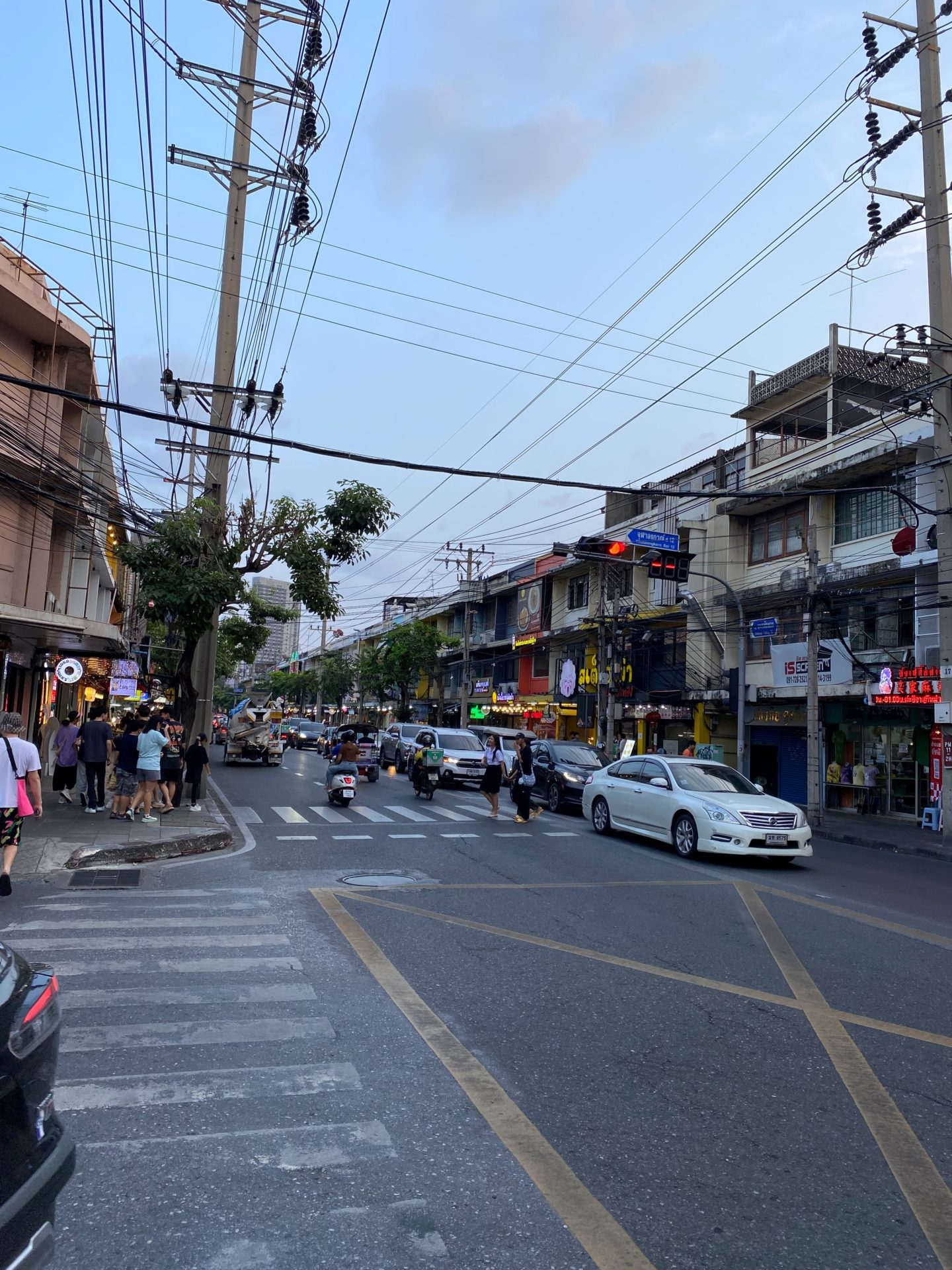 Banthat Thong(バンタットン通り) , バンコクのローカルグルメストリート! - sanay