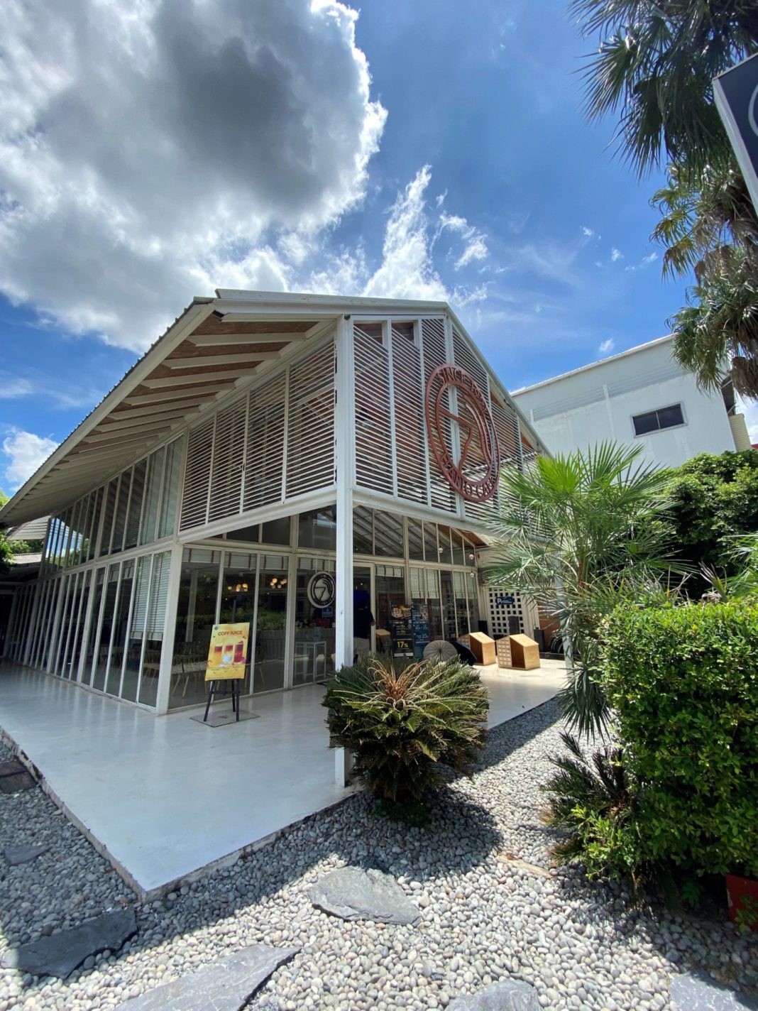 日本庭園もある！スタイリッシュな和風カフェHARIO CAFÉ ハリオカフェ - sanay